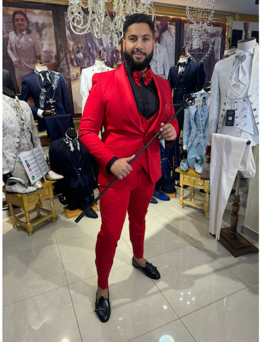 TRAJE ROJO SOLAPA SATEN REF. 2022 – Impulso modas